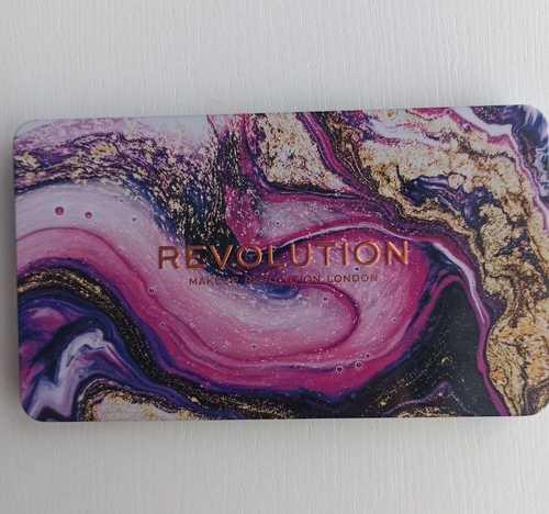 Палетка теней Makeup Revolution Eutopia