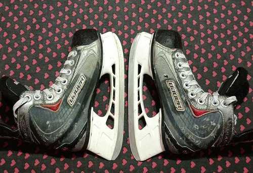 32р. Хоккейный коньки Bauer Vapor