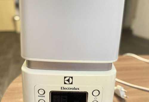Увлажнитель Electrolux EHU-3510D