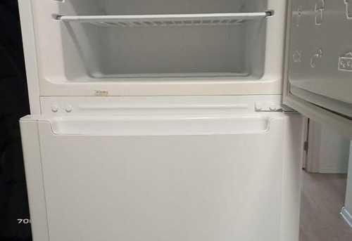 Холодильник в Отличном состоянии