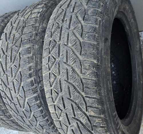 Kormoran SUV Stud 215/65 R17 103T
