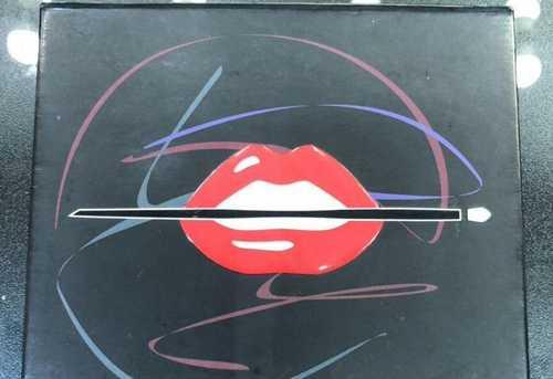 Палетка теней Make up forever