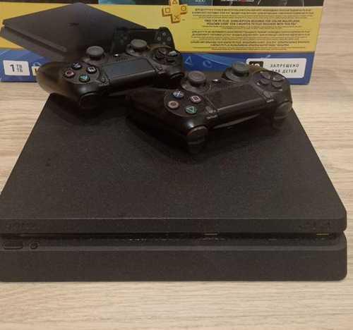 Игровая приставка ps4 slim