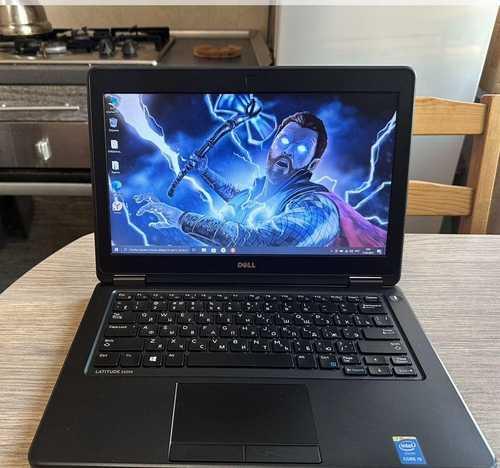 Рабочий Dell Laititude e5250 i5 для дома