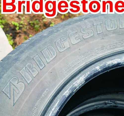 Bridgestone Dueler H/T 687 225/65 R17