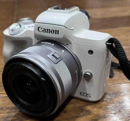 Фотоаппарат canon EOS M50 плюс объектив 15-45мм