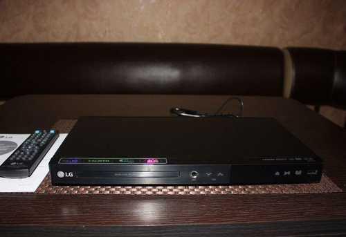 DVD проигрыватель LG DP547H