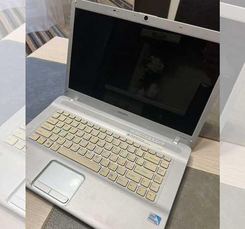 Ноутбук sony vaio pcg7181v