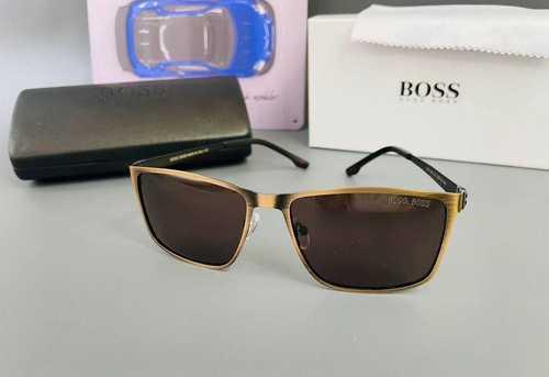 Солнцезащитные очки Hugo Boss