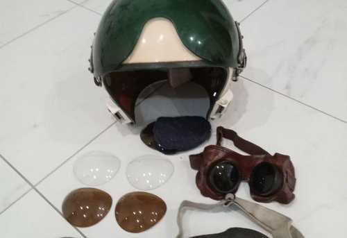 Шлем лётчика истребителя, в наборе с очками