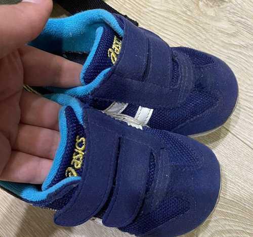 Кроссовки asics детские