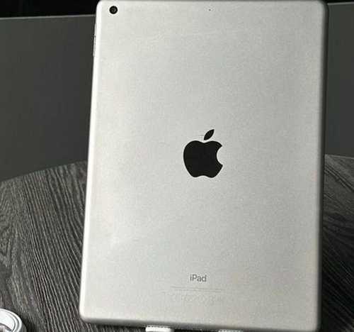 iPad 5 поколения 2017