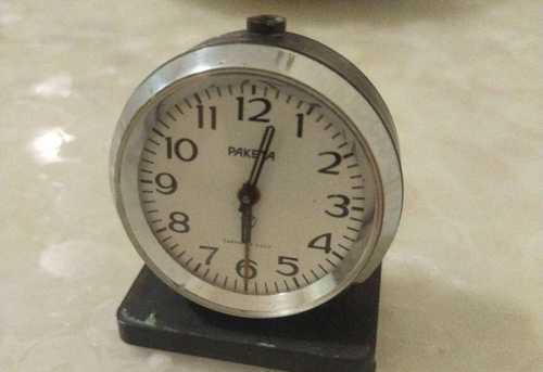 Часы будильник ракета СССР