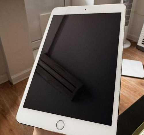 iPad mini 3 cellular 64gb