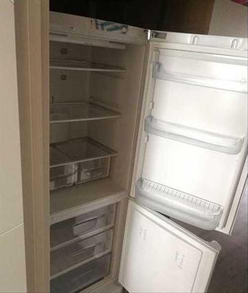 Холодильник - морозильник Indesit b16fnf