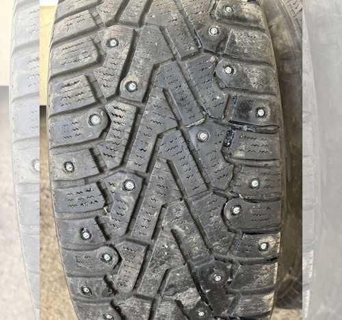 Pirelli Ice Zero 215/65 R17