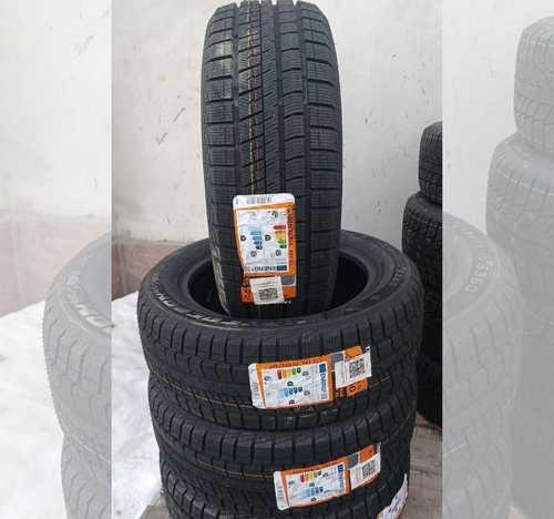 Tracmax X-Privilo S360 205/55 R16 94T