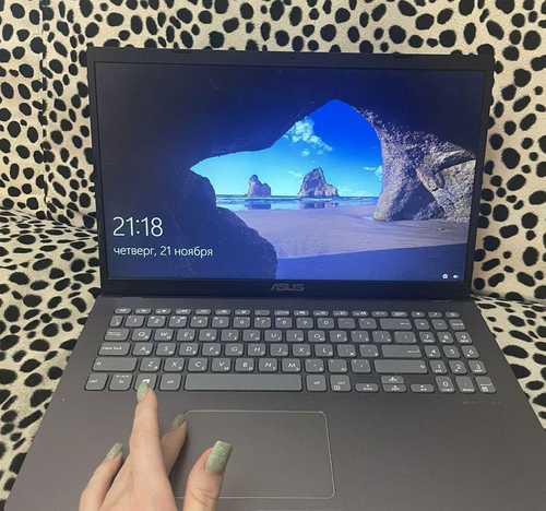 15.6" Ноутбук asus VivoBook