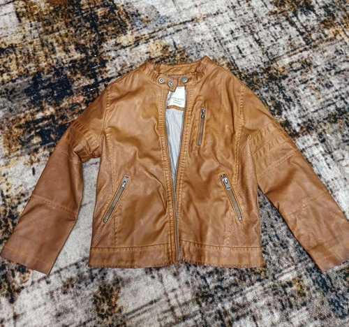 Кожаная куртка zara