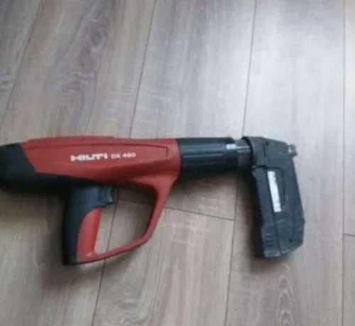 Монтажный пороховой пистолет hilti dx460