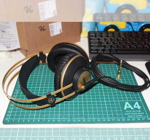 Наушники AKG K92