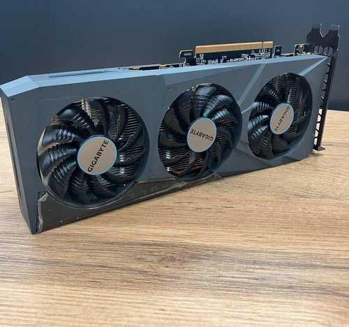 Видеокарта GV-R Radeon R66XT eagle 8G