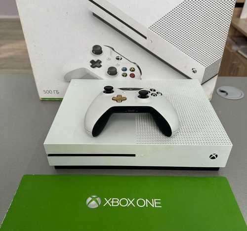 Xbox One S 500 gb