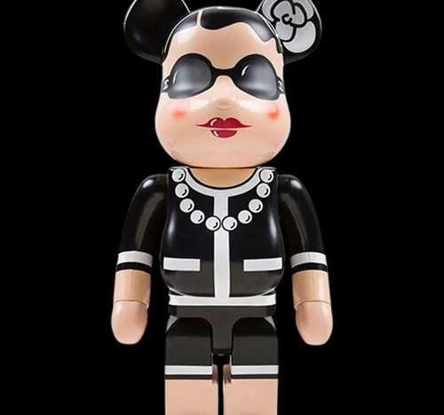 Фигура Bearbrick Chanel 400%