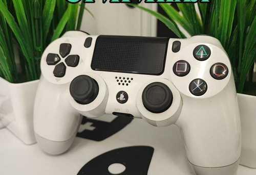 Геймпад PlayStation 4 Dualshok 4 Белый Б/У