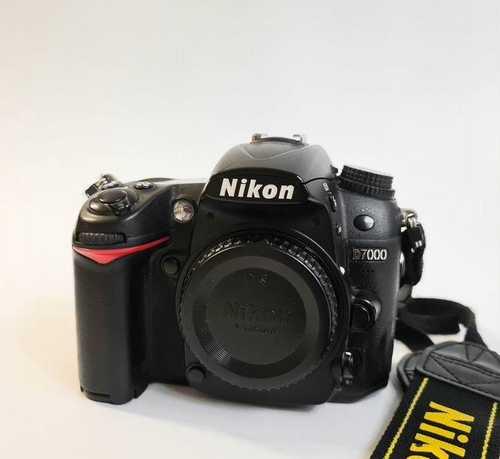 Зеркальна фотокамера Nikon d7000 или комплектом