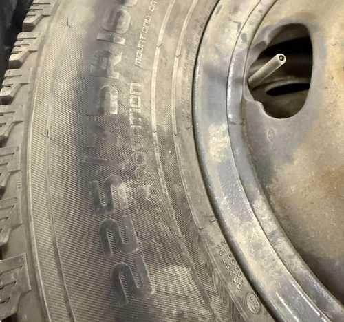 Продам резину на диска исузу эльф