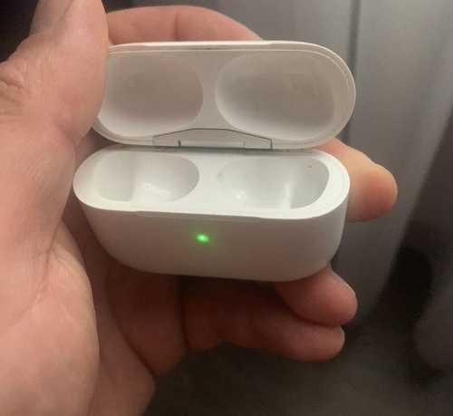 Apple airpods pro чехол,футляр,кейс оригинал