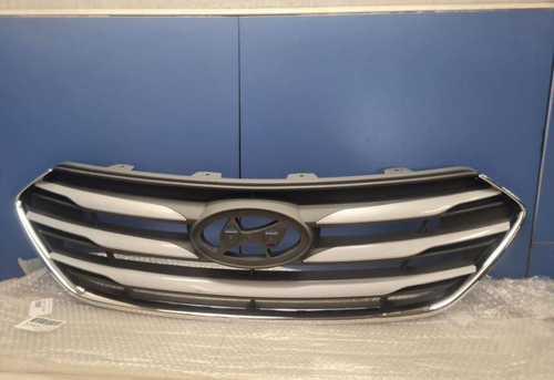 Решетка радиатора Hyundai Santa Fe DM 2012-2018