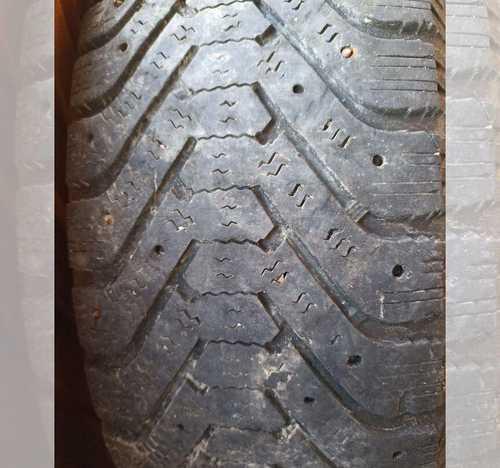 Goodyear UltraGrip 500 215/70 R16 100T