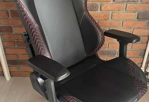 Компьютерное кресло игровое DXRacer Craft Stripes