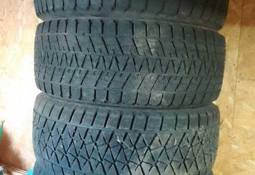 Bridgestone Blizzak DM-V2 285/60 R18 75E