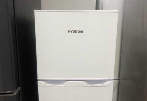Холодильник Hyundai как новый узкий