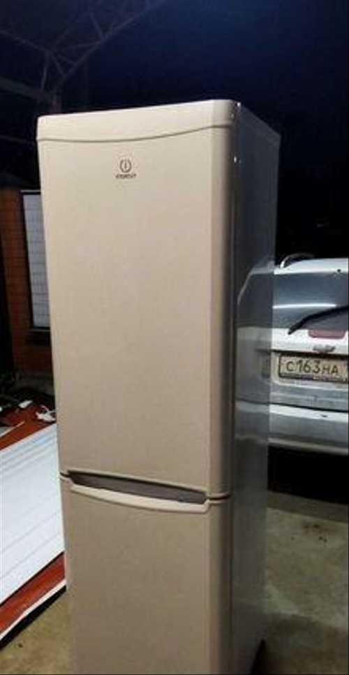 Холодильник indesit 2м. Гарантия