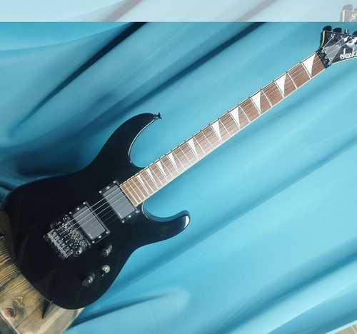 Jackson Stars SL-J2E Soloist (Japan) сквозной гриф