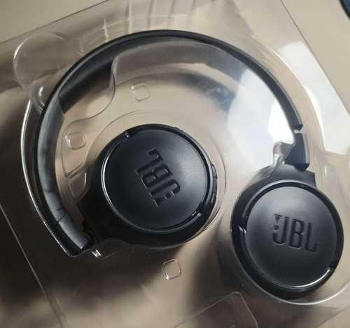 Беспроводные наушники jbl tune 560bt