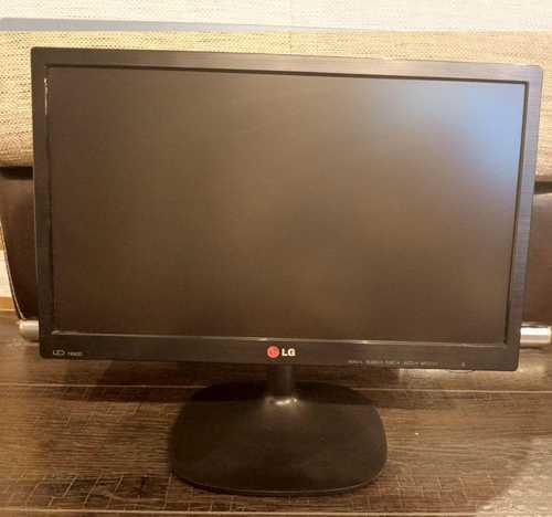 Монитор LG 19m35A