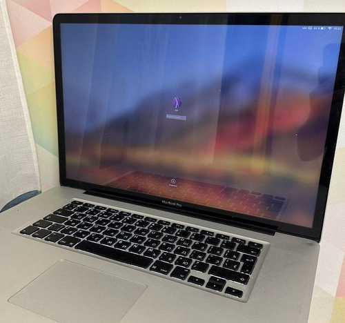 Apple macbook pro 17 2011