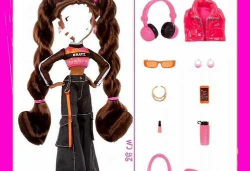 Одежда, аксессуары от куклы Саша Always Bratz