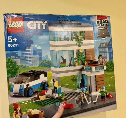 Lego city трехэтажный дом 60291