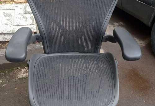 Эргономичное кресло Aeron Classic Размер С