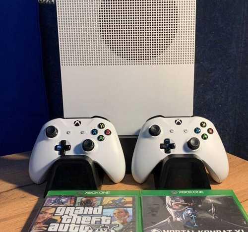 Xbox one s 1tb с дисководом и играми