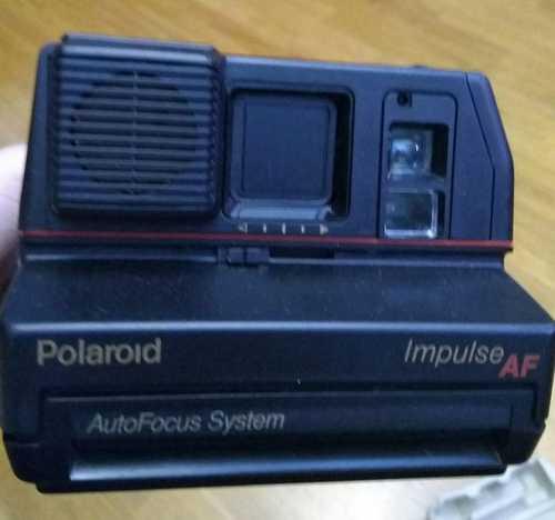 Фотоаппарат моментальной печати polaroid