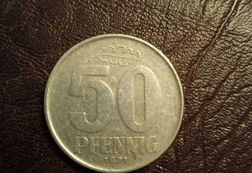 Монета пфенниг ГДР
