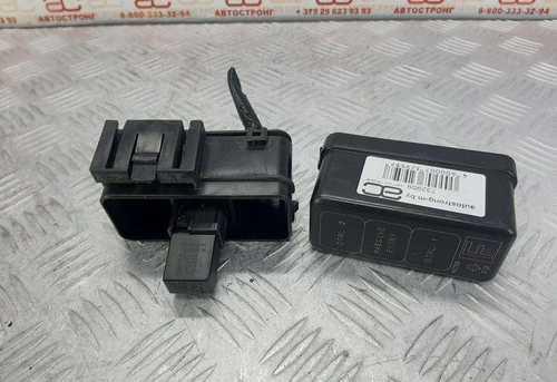 Блок реле для Infiniti G 3 (V35/CV35) 25237AM600
