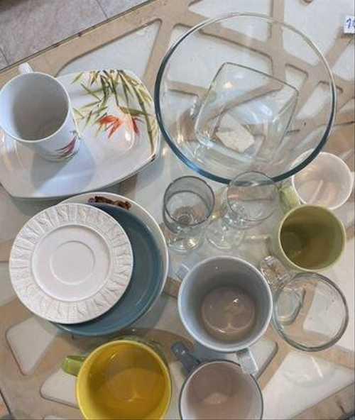 Посуда чашки тарелки салатник столовая
